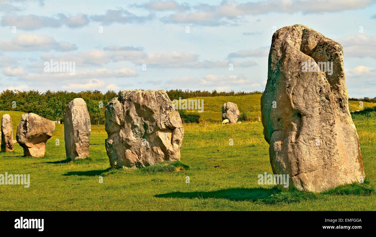 Prehistoric stone structures hi-res stock photography and images - Alamy