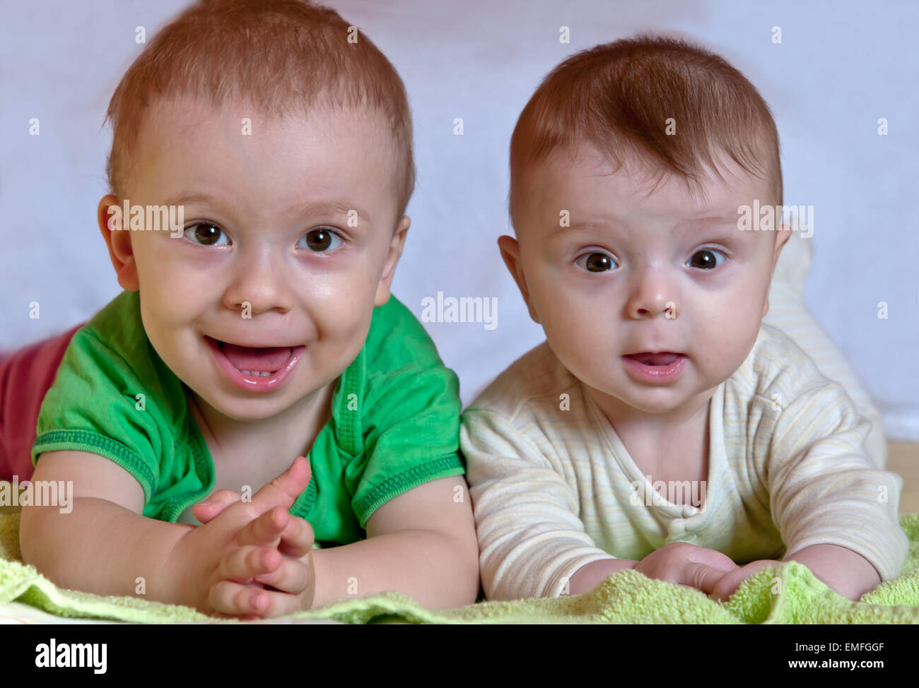 Sick children hi-res stock photography and images - Alamy