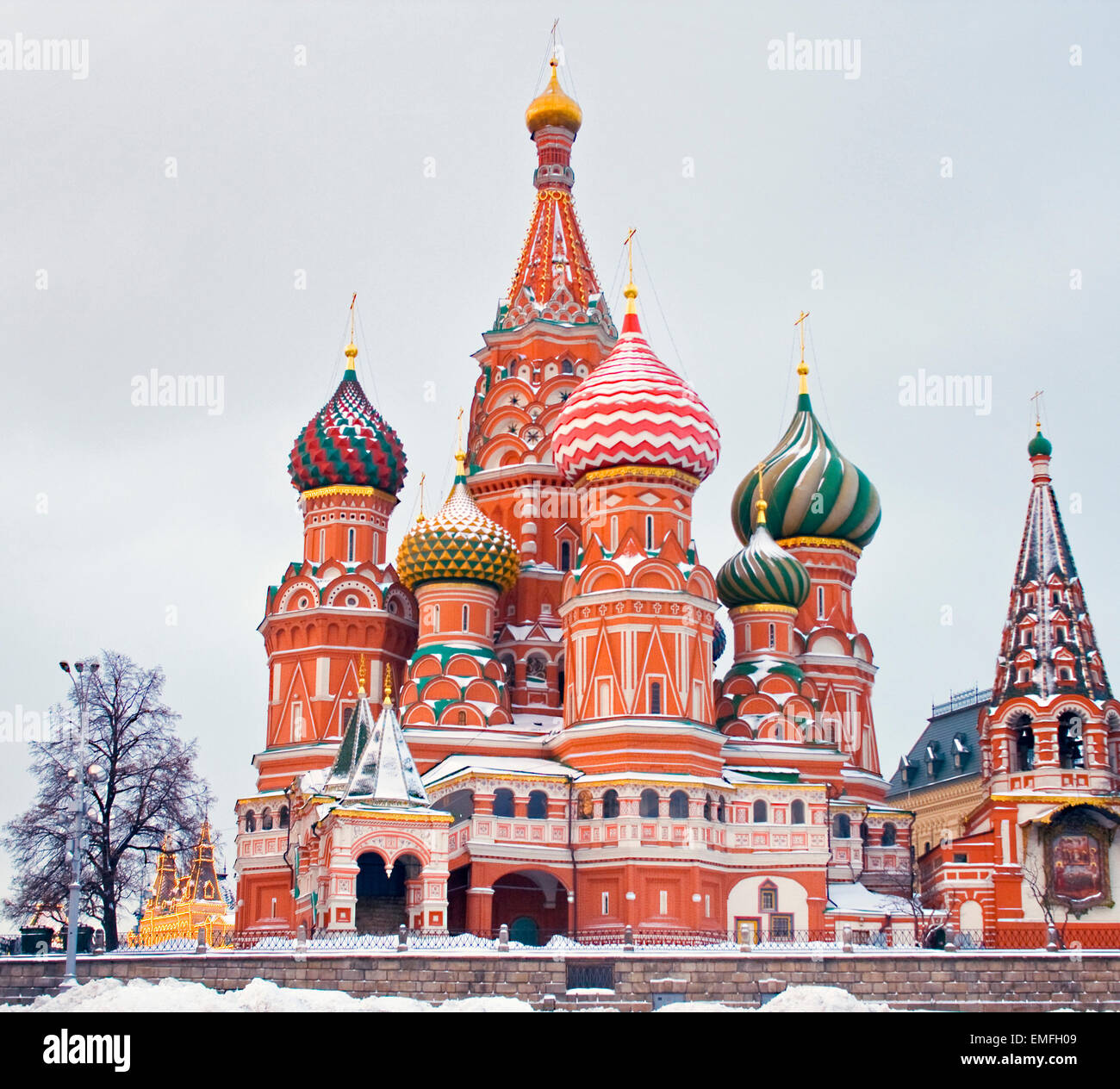 St basils cathedral hi-res stock photography and images - Alamy