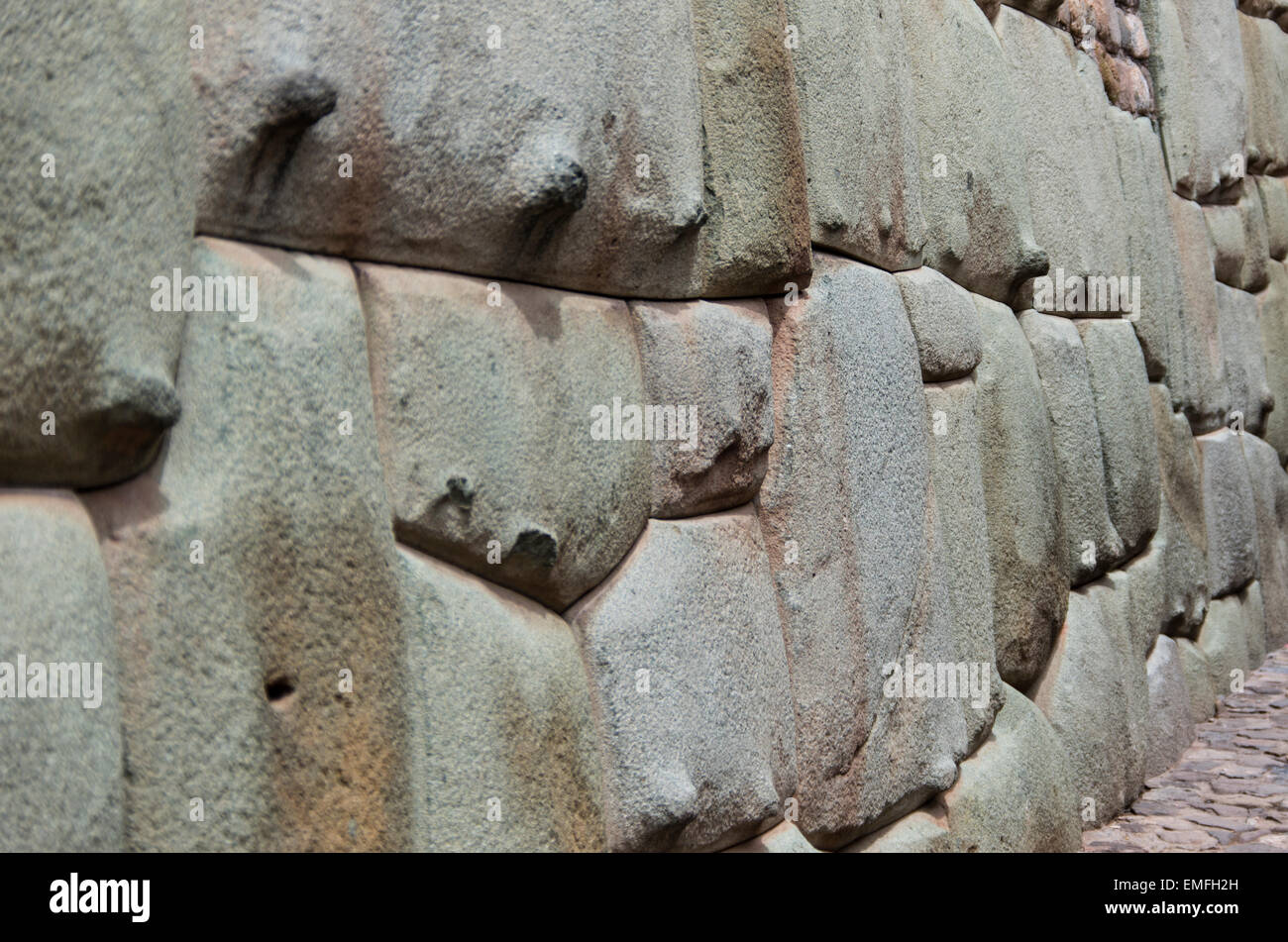 Inca wall in Cusco Archbishop's Palace. Peru Stock Photo - Alamy
