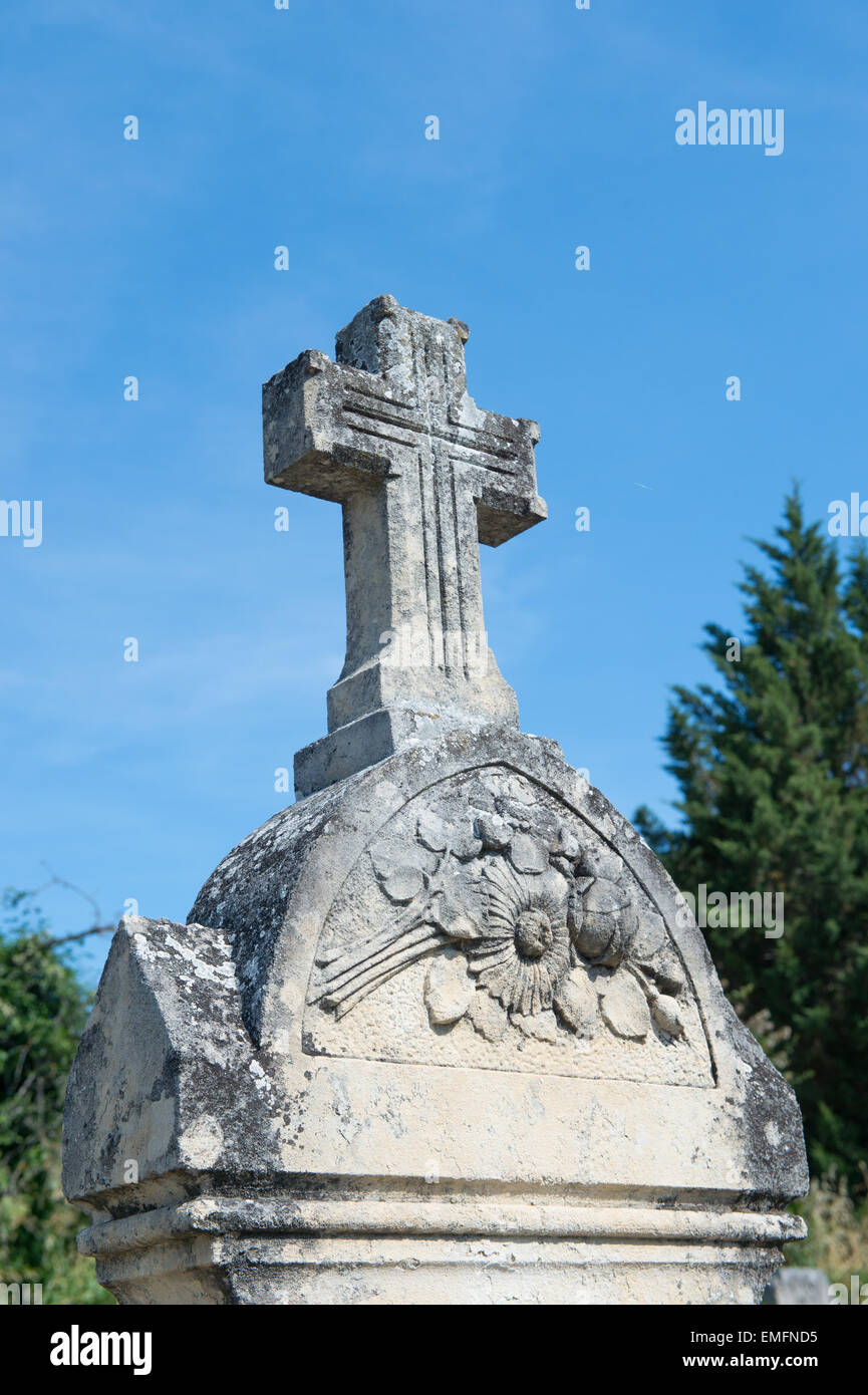 Old French grave with cross Stock Photo - Alamy