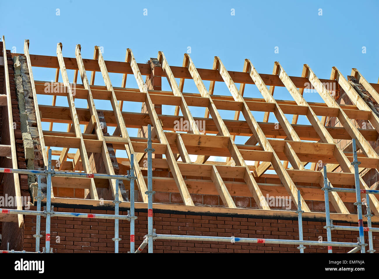 White roof trusses hi-res stock photography and images - Alamy