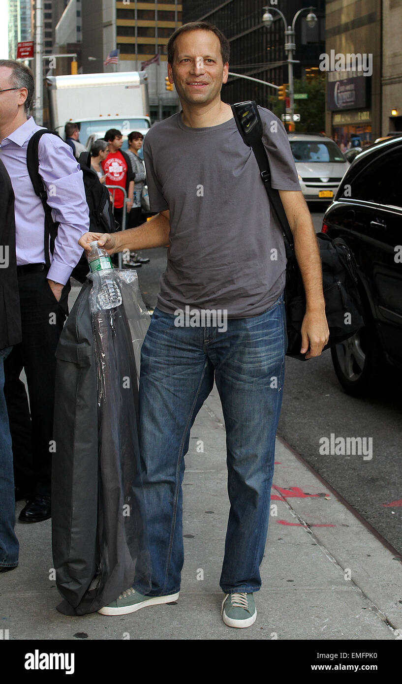 Celebrities outside the Ed Sullivan Theater as they arrive for the ...