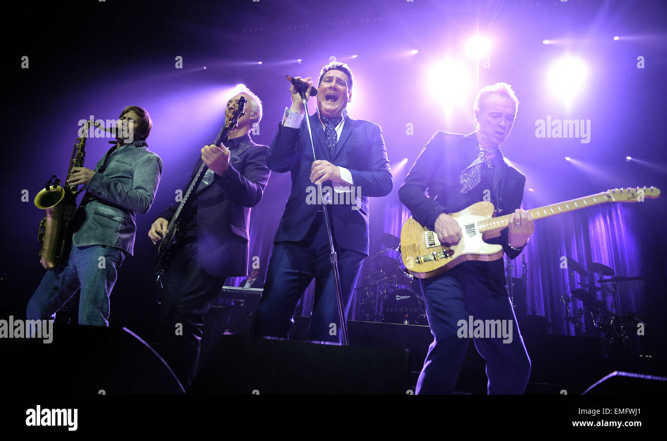 Berlin, Germany. 20th Apr, 2015. Saxophone player Steve Norman (l-r ...