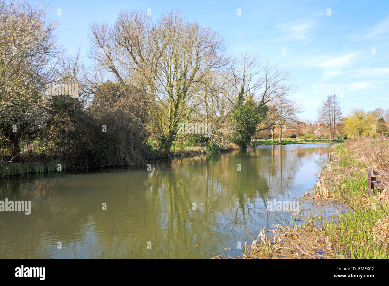 River waveney bungay suffolk hi-res stock photography and images - Alamy