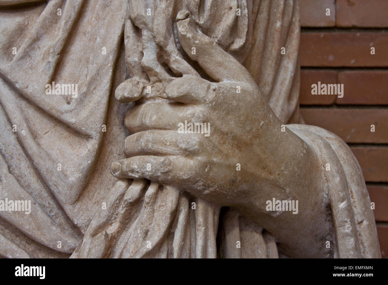 Roman cloth hi-res stock photography and images - Alamy