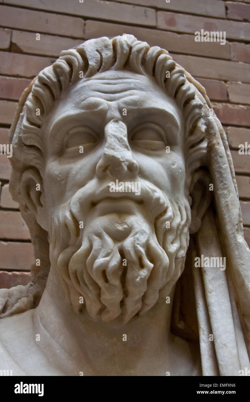 Roman classical hi-res stock photography and images - Alamy