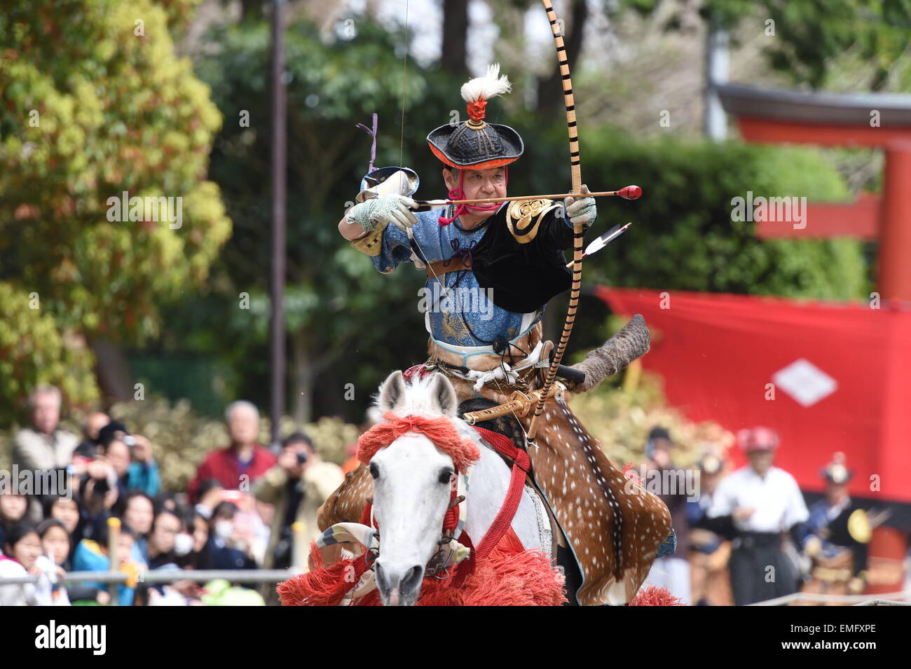 Kamakura, Japan. 19th Apr, 2015. Archers wearing traditional Japanese ...