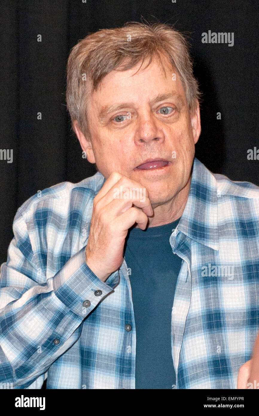 Mark hamill star wars hi-res stock photography and images - Alamy