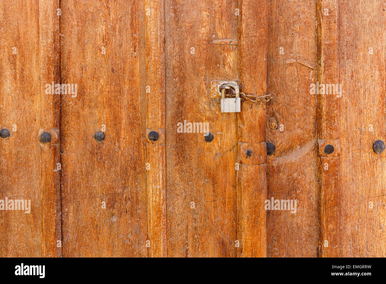 Old wooden gate hi-res stock photography and images - Alamy