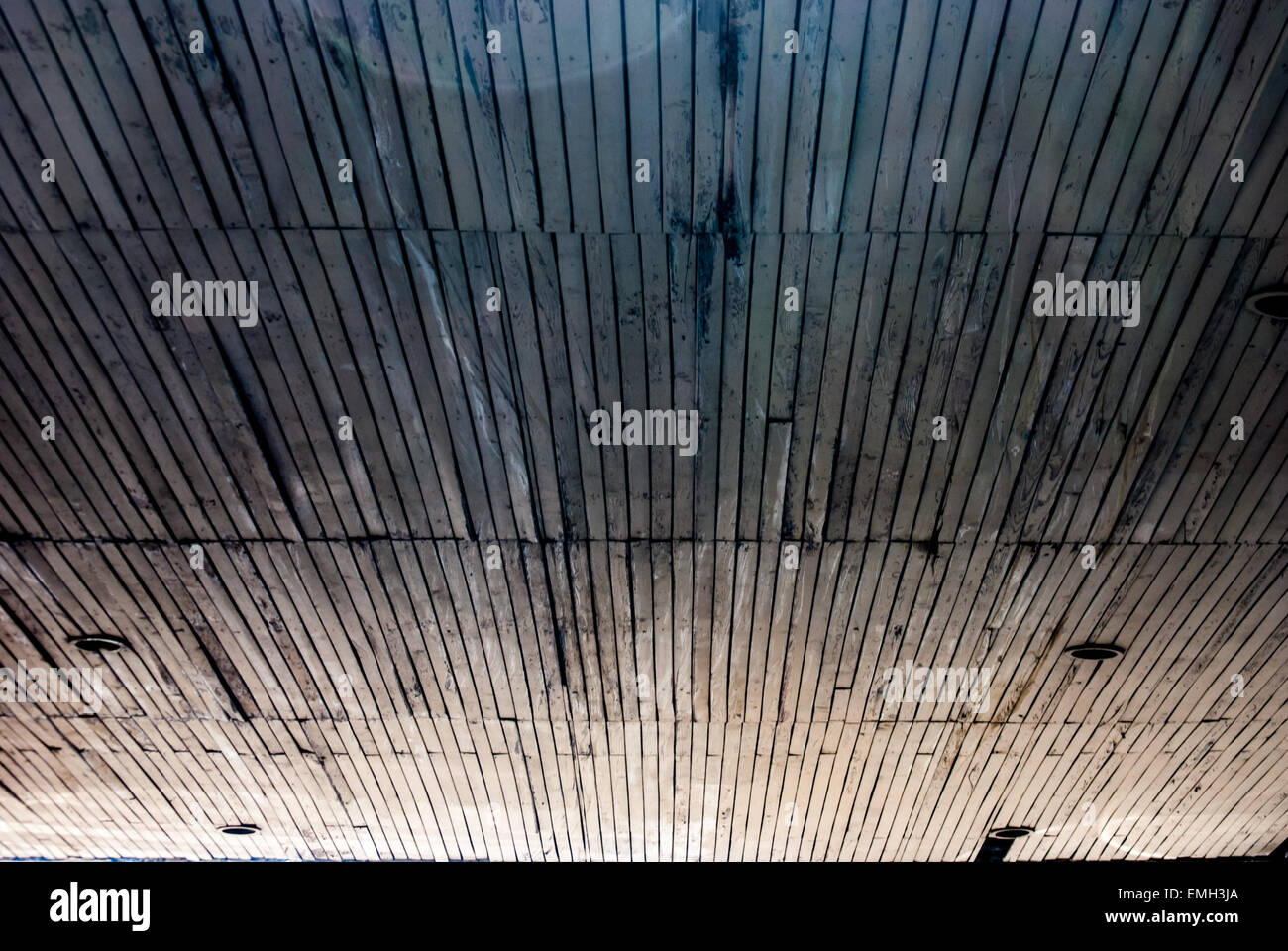 Wooden roof texture. Grungy background Stock Photo - Alamy