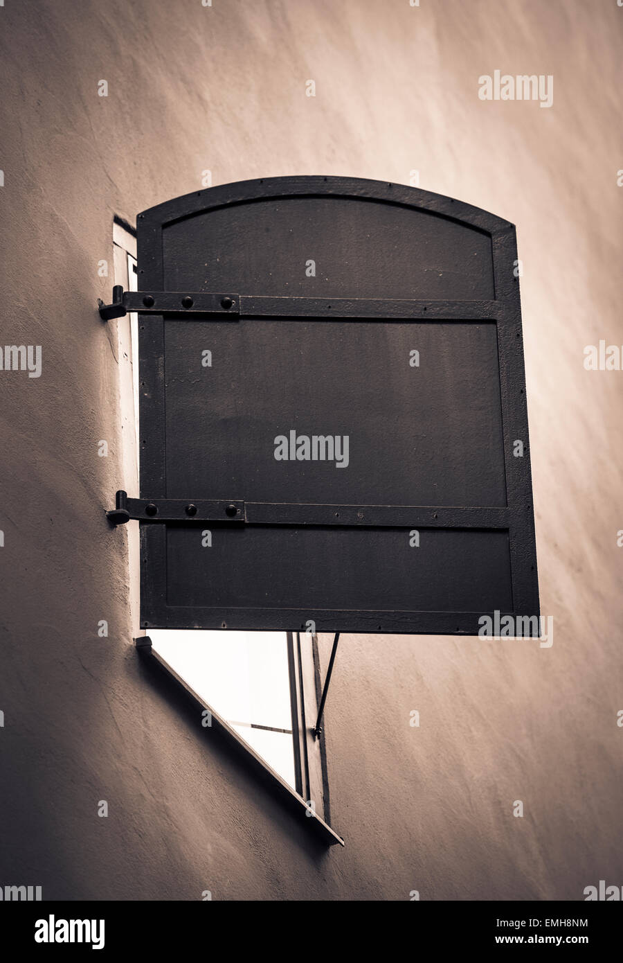 Old building pattern hi-res stock photography and images - Alamy