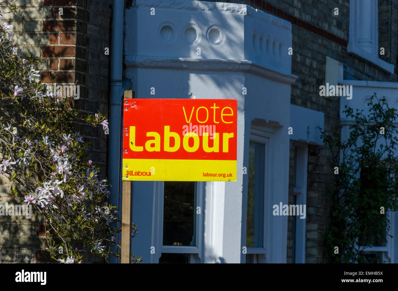 Cambridge, UK. 21st April 2015. General Election posters for Labour ...