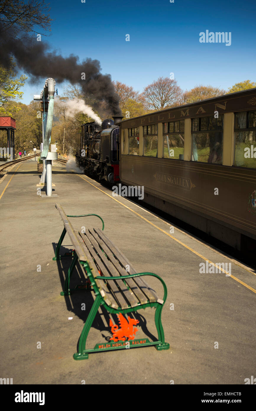 Welsh train station hi-res stock photography and images - Alamy