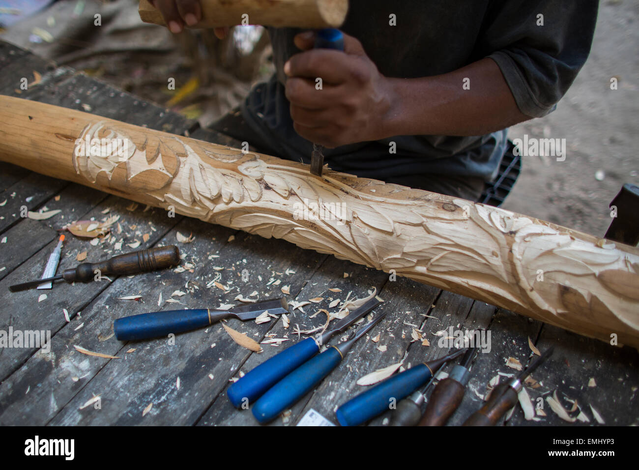 Handicraft woodwork in zanzibar hi-res stock photography and images - Alamy