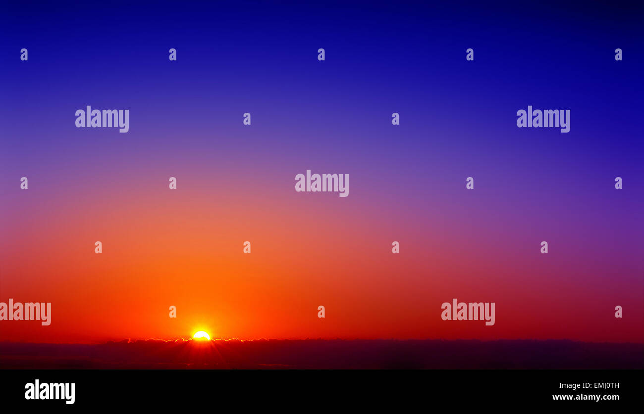 Cloudless sunrise hi-res stock photography and images - Alamy