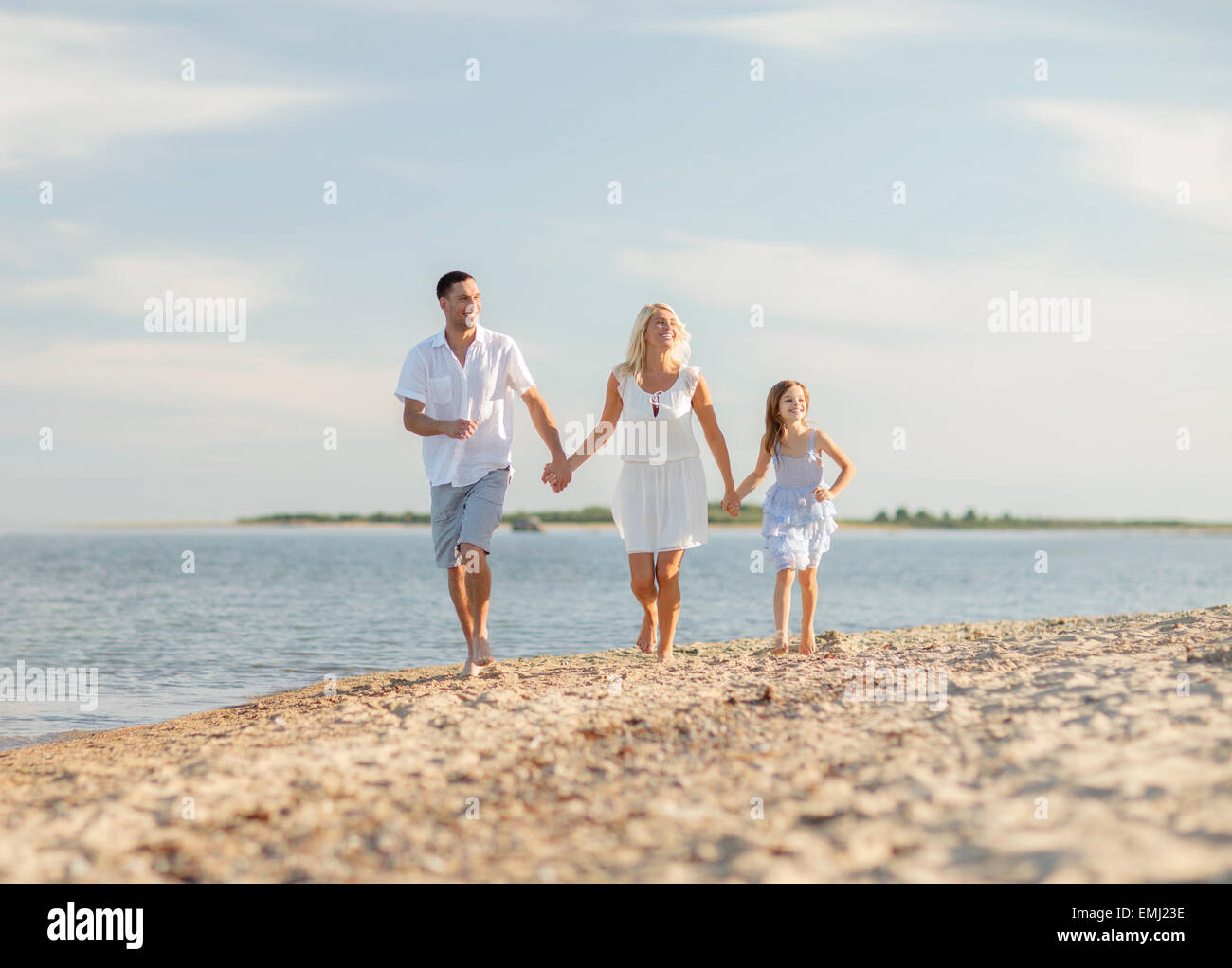 happy family at the seaside Stock Photo - Alamy