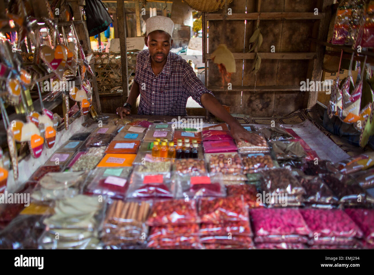 spice shop in Zanzibar Stock Photo - Alamy