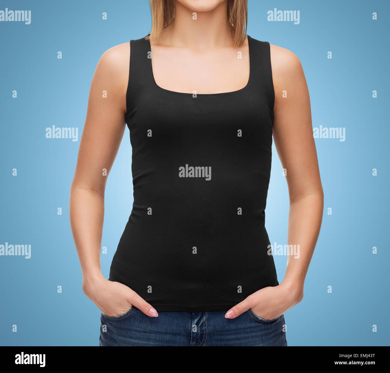 close up of woman in blank black tank top Stock Photo - Alamy