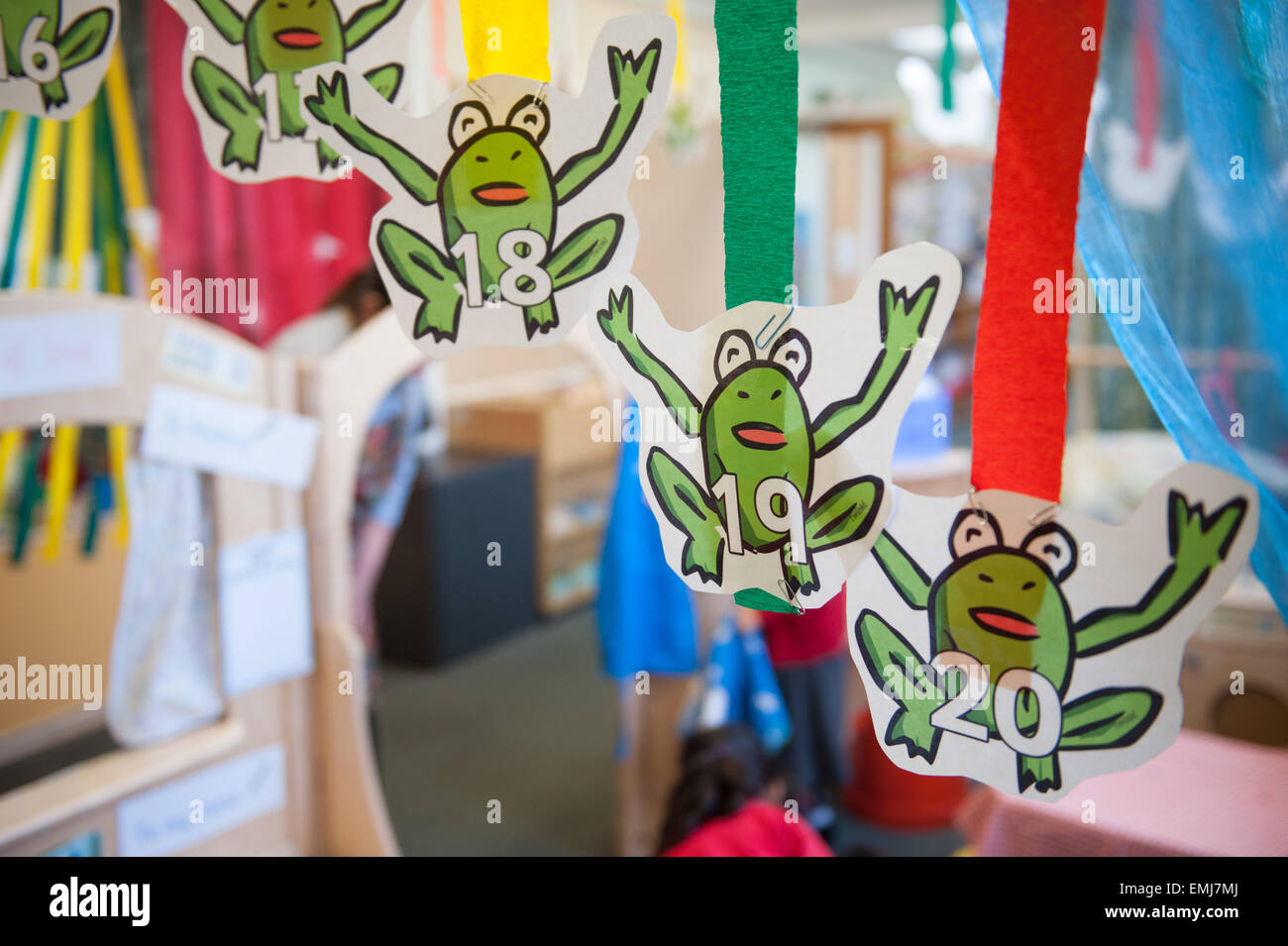 Kids in a classroom hi-res stock photography and images - Alamy