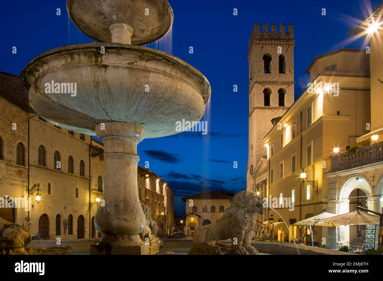 Piazza del comune hi-res stock photography and images - Alamy