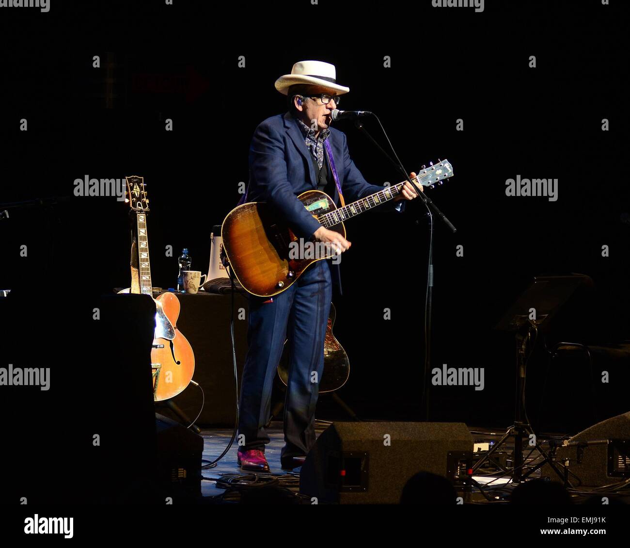 Singer Elvis Costello seen leaving The Merrion Hotel and walking to his ...