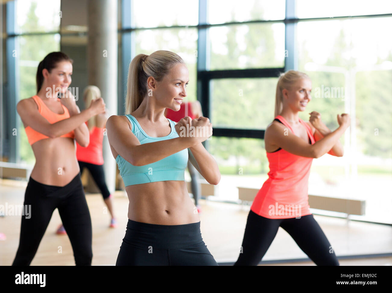 group of women working out in gym Stock Photo - Alamy