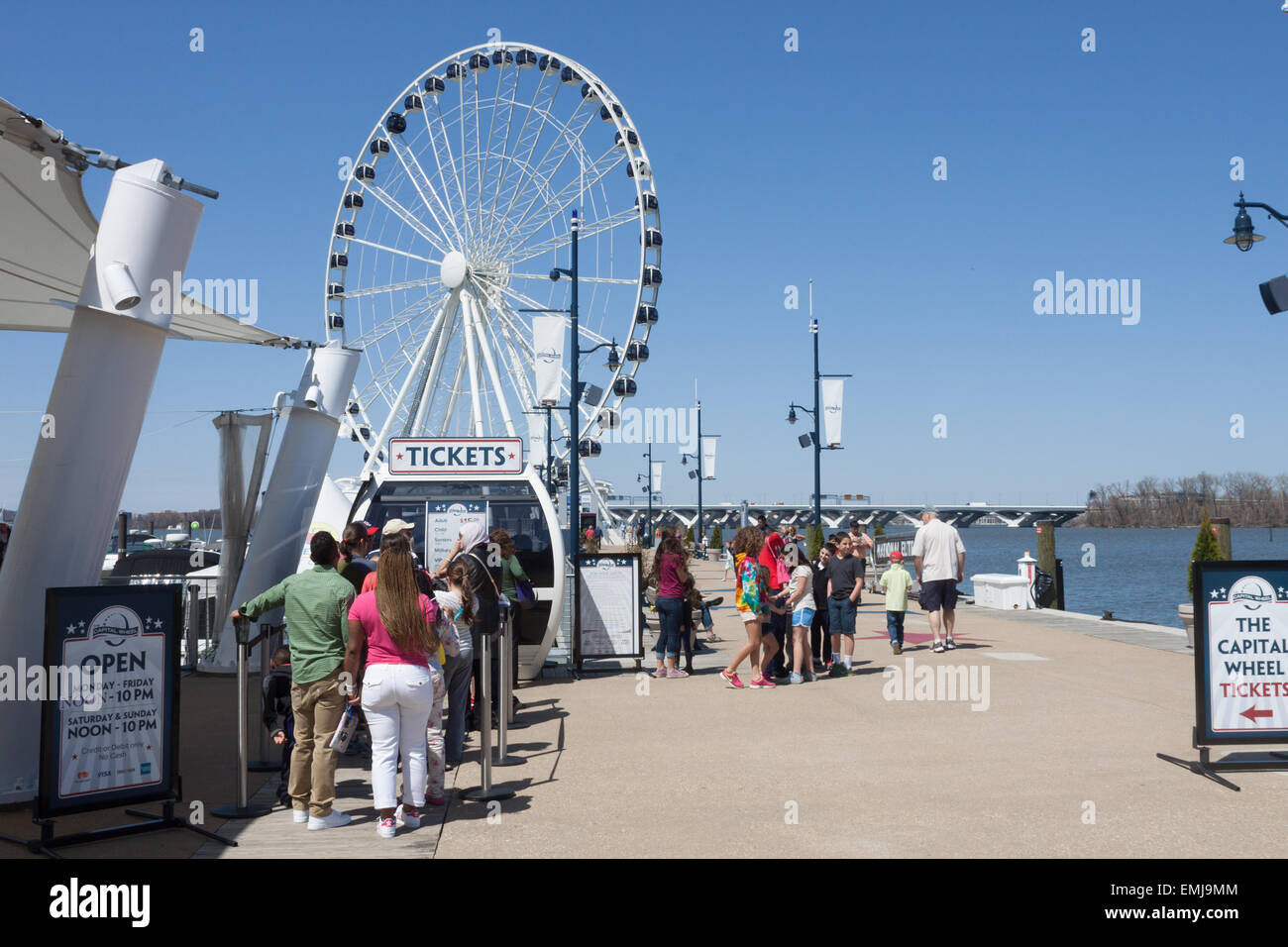 National Harbor Capital Wheel Ferris Wheel Stock Photo - Alamy