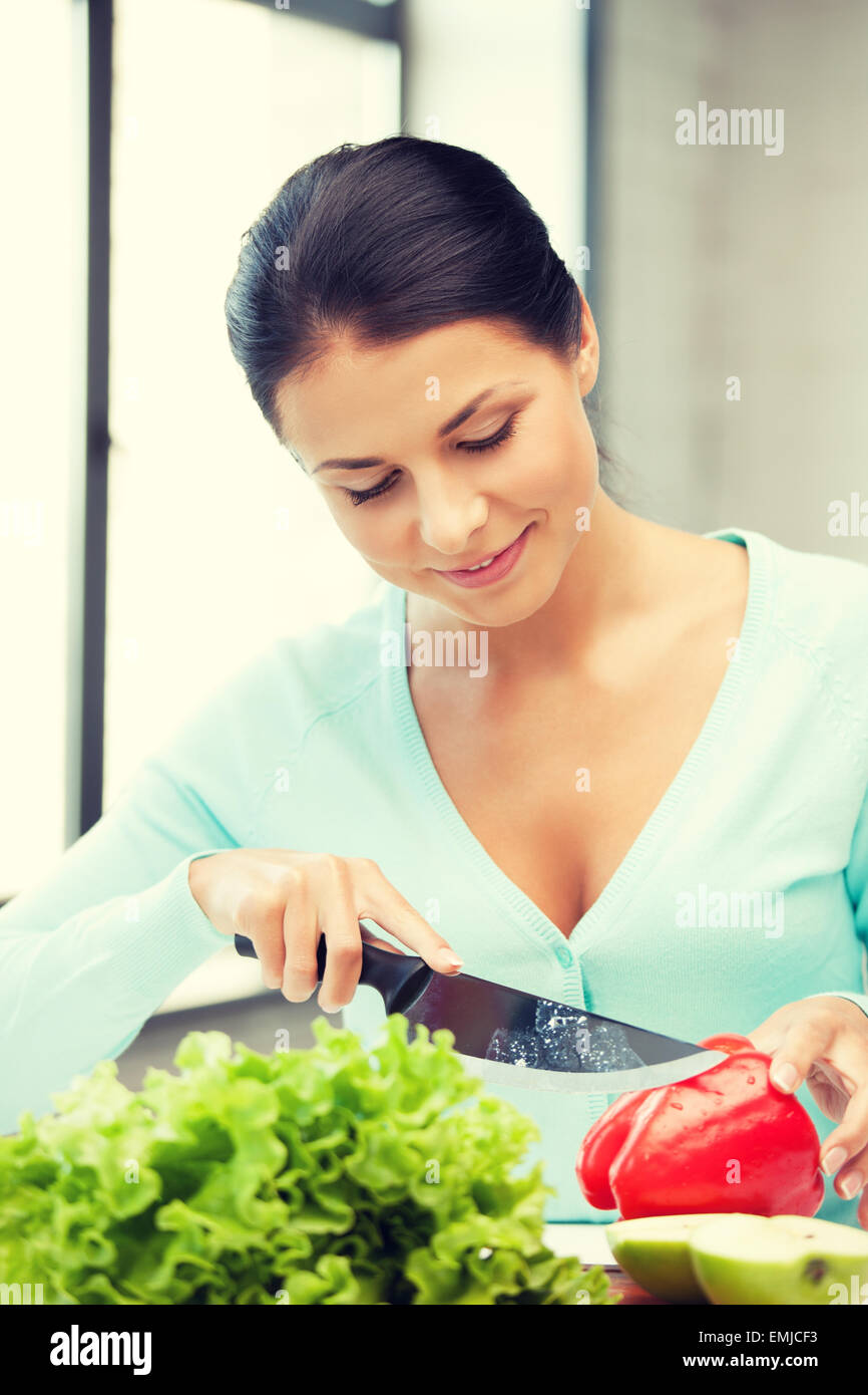 beautiful woman in the kitchen Stock Photo - Alamy