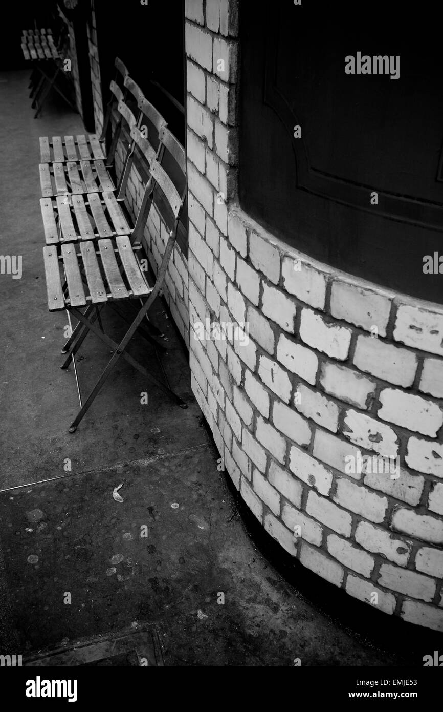 Pavement chairs hi-res stock photography and images - Alamy