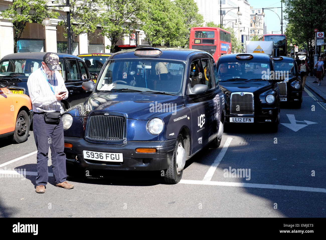 Black Cab Driver High Resolution Stock Photography and Images - Alamy