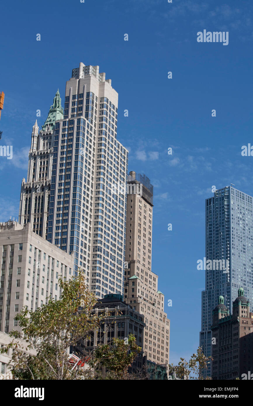 Office building beside The Woolworth Building 233 Broadway Tribeca ...