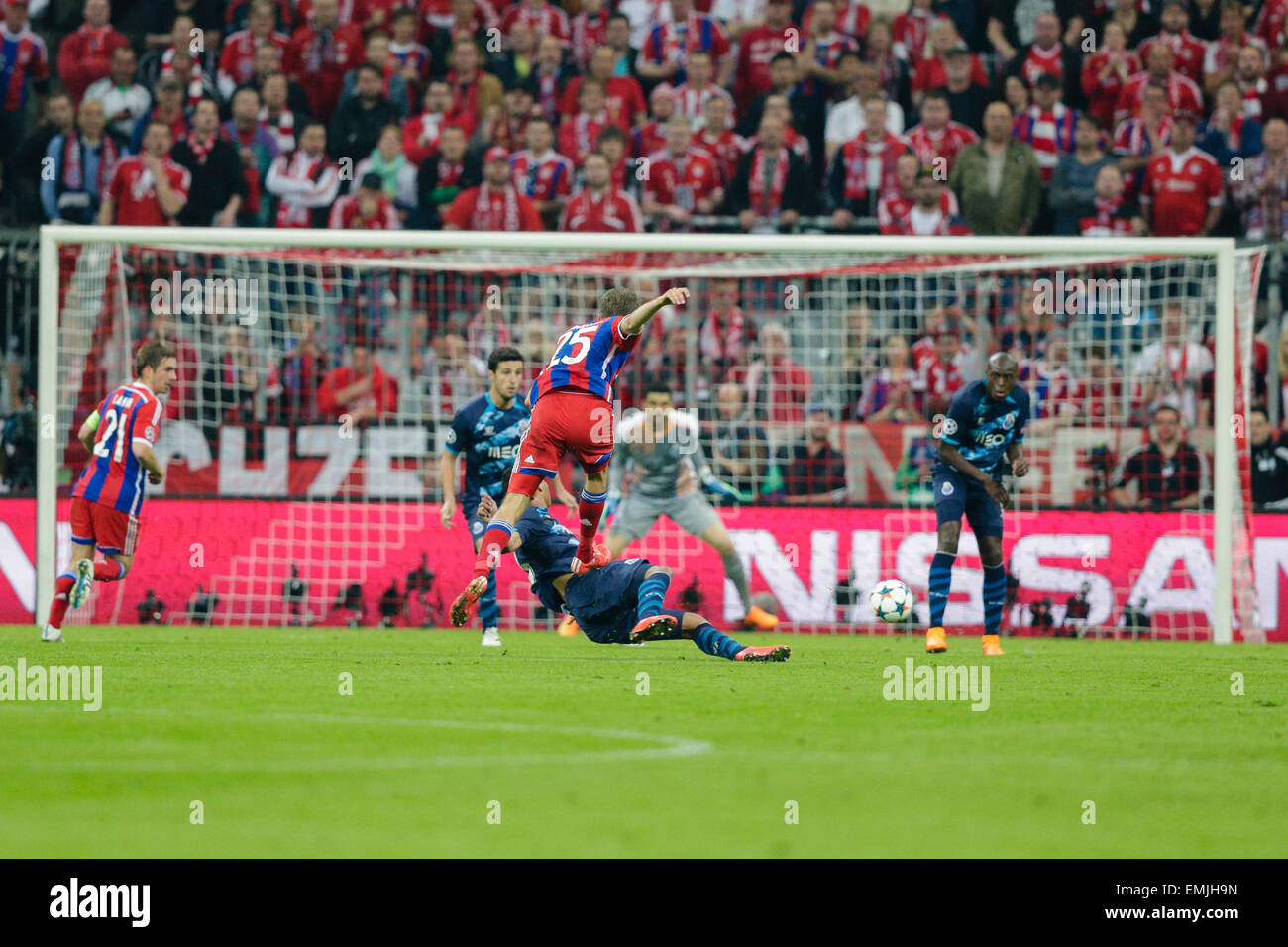 Muller germany football goal hi-res stock photography and images - Alamy