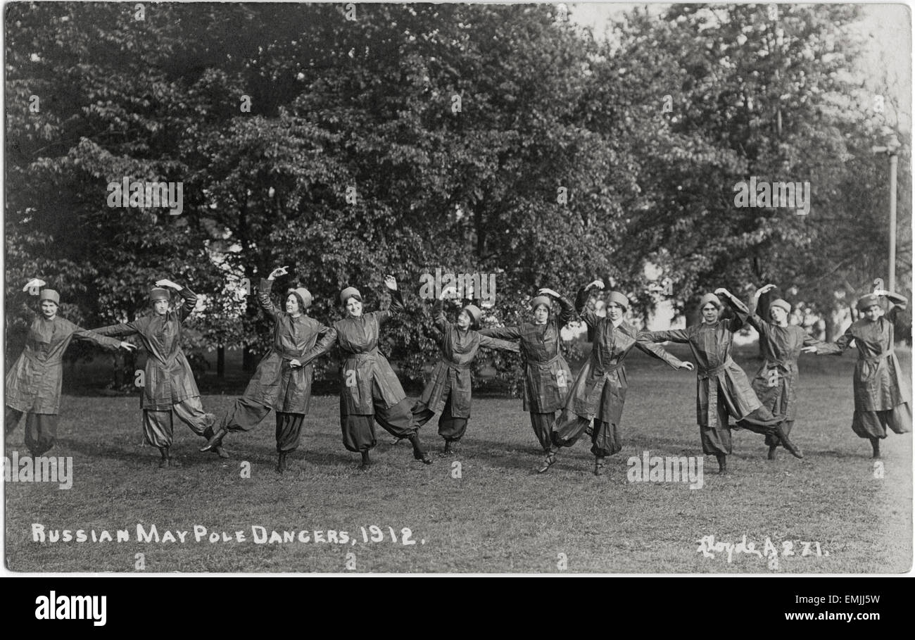 May pole dance hi-res stock photography and images - Alamy