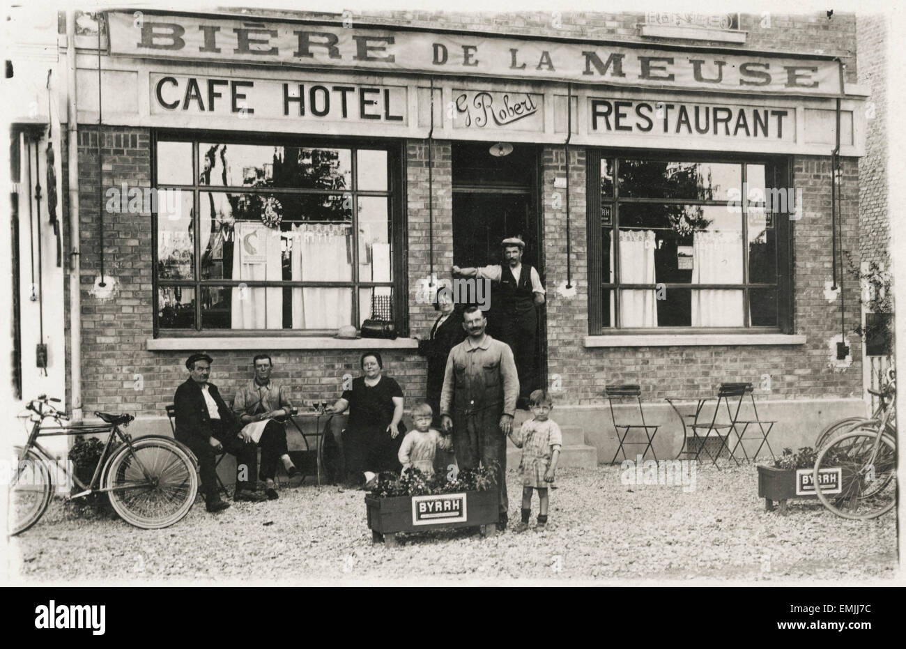 Cafe europe 1905 hi-res stock photography and images - Alamy