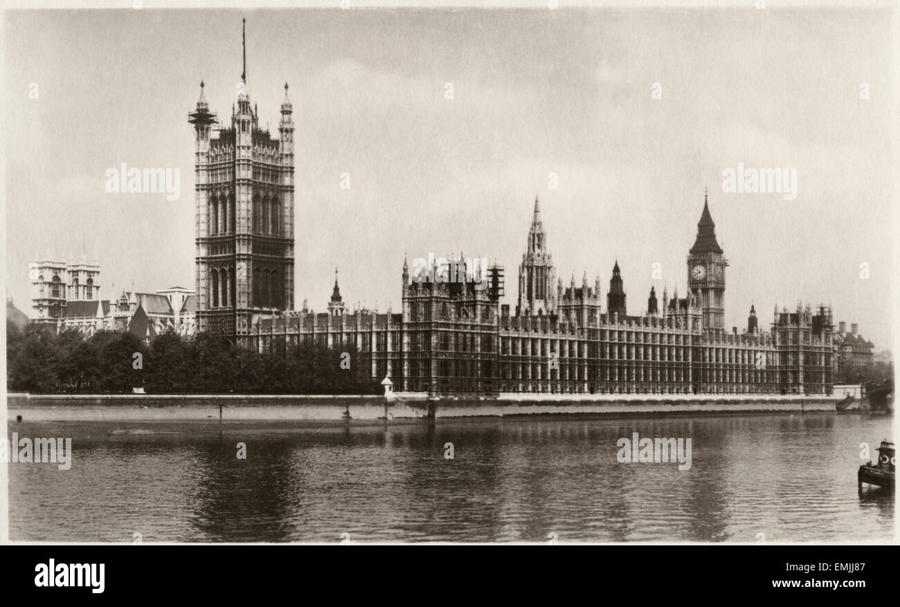 The Houses of Parliament and Big Ben, London, England, UK, Postcard ...