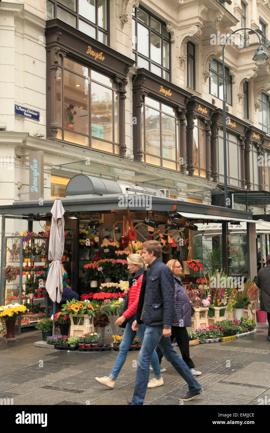 Austria, Vienna, street scene, people, shops Stock Photo - Alamy