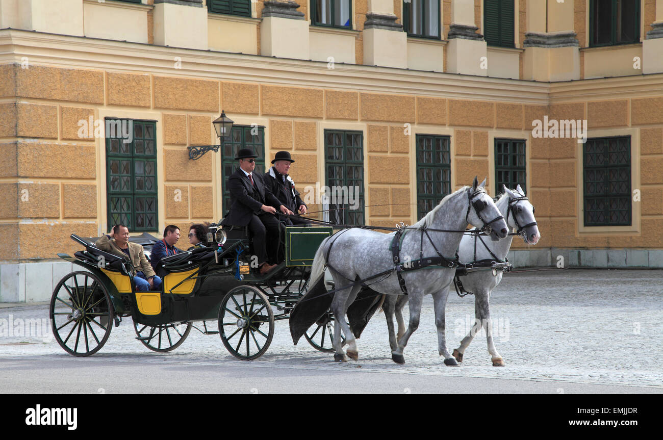 Austria, Vienna, horse carriage, people Stock Photo - Alamy