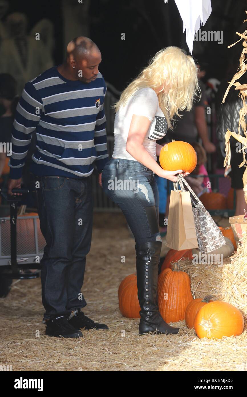 Karissa shannon and sam jones hi-res stock photography and images - Alamy