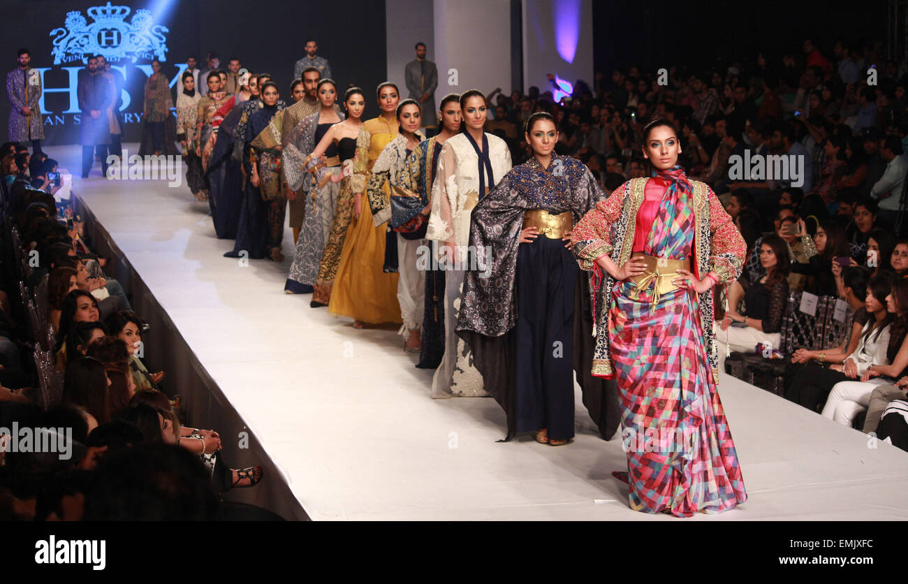 Sana safinaz hi-res stock photography and images - Alamy