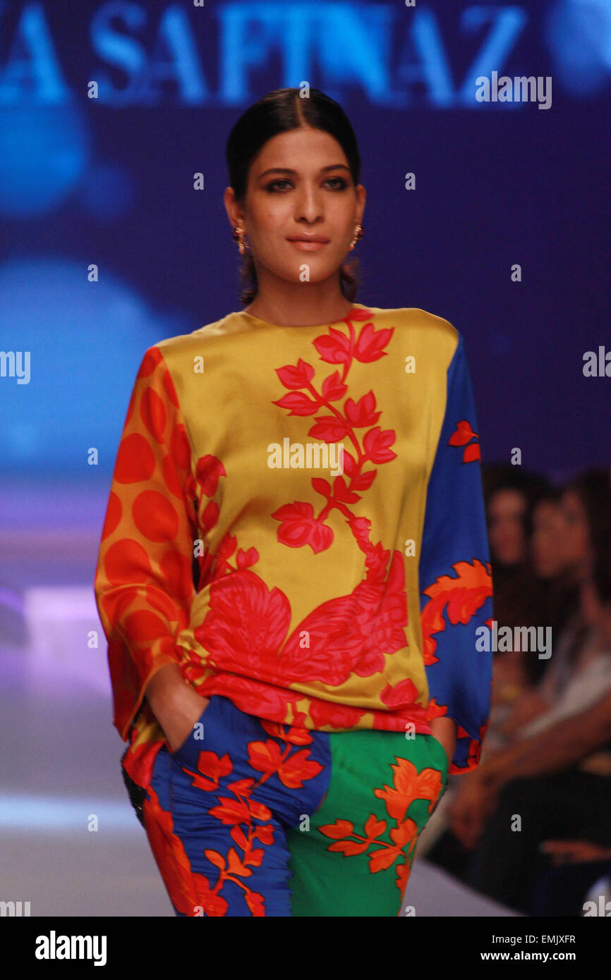 Lahore, Pakistan. 21st Apr, 2015. The models presented the creation of ...