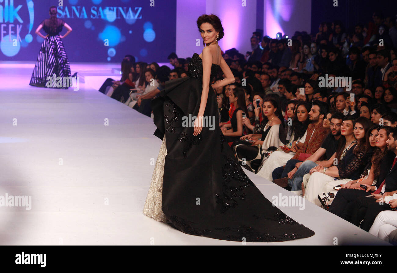 Sana safinaz hi-res stock photography and images - Alamy