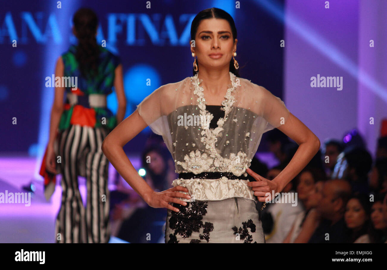 Sana safinaz hi-res stock photography and images - Alamy