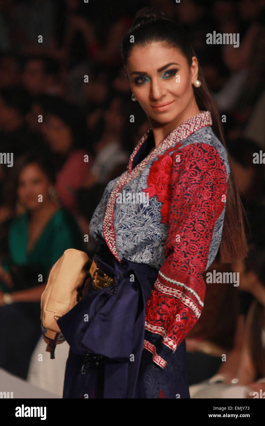 Lahore, Pakistan. 21st Apr, 2015. The models presented the creation of ...