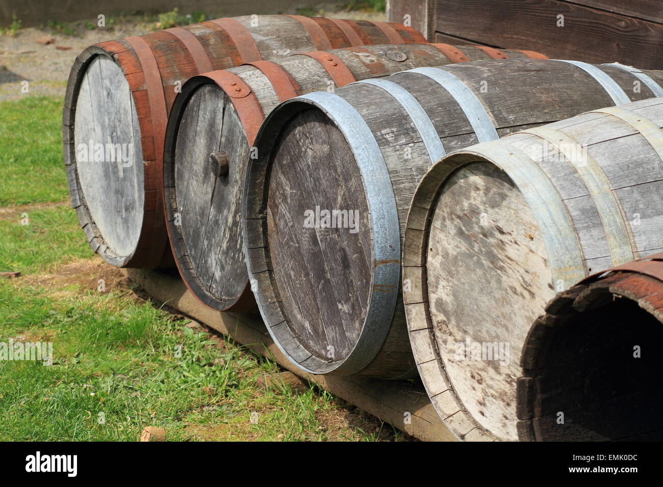 Old barrels hi-res stock photography and images - Alamy