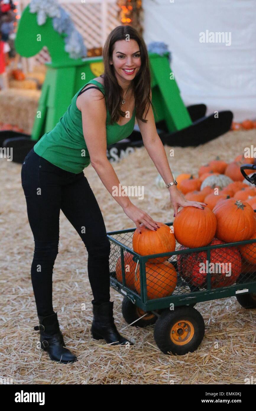 Kristen Williams arrives at Mr Bones Pumpkin Patch Featuring: Kristen ...