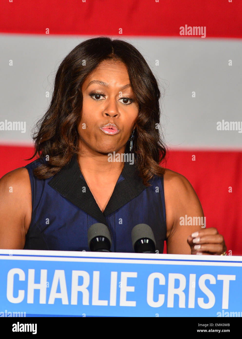 First Lady Michelle Obama Campaigns For Charlie Crist. Michelle Obama ...