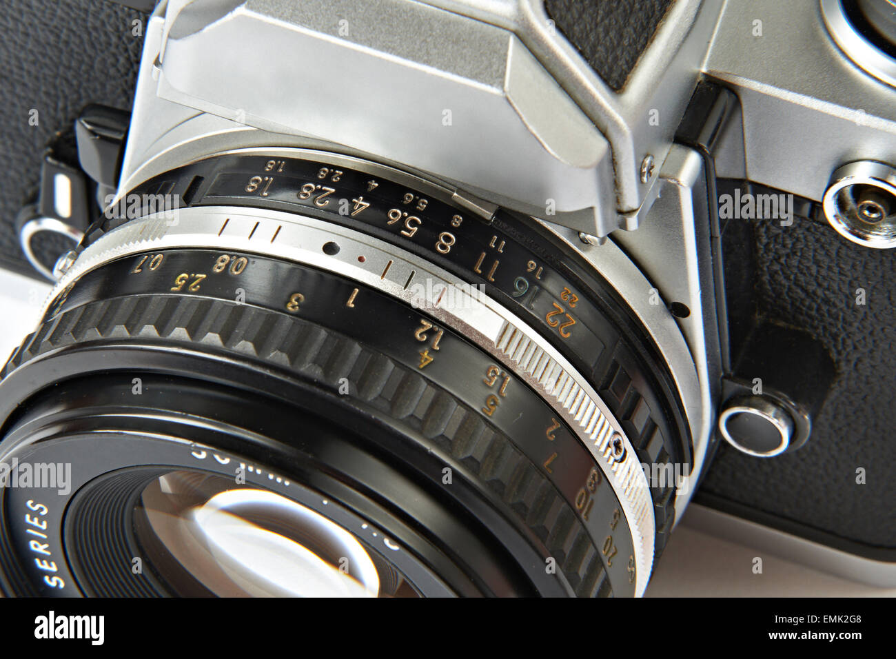 Lens and aperture of vintage SLR camera isolated Stock Photo - Alamy