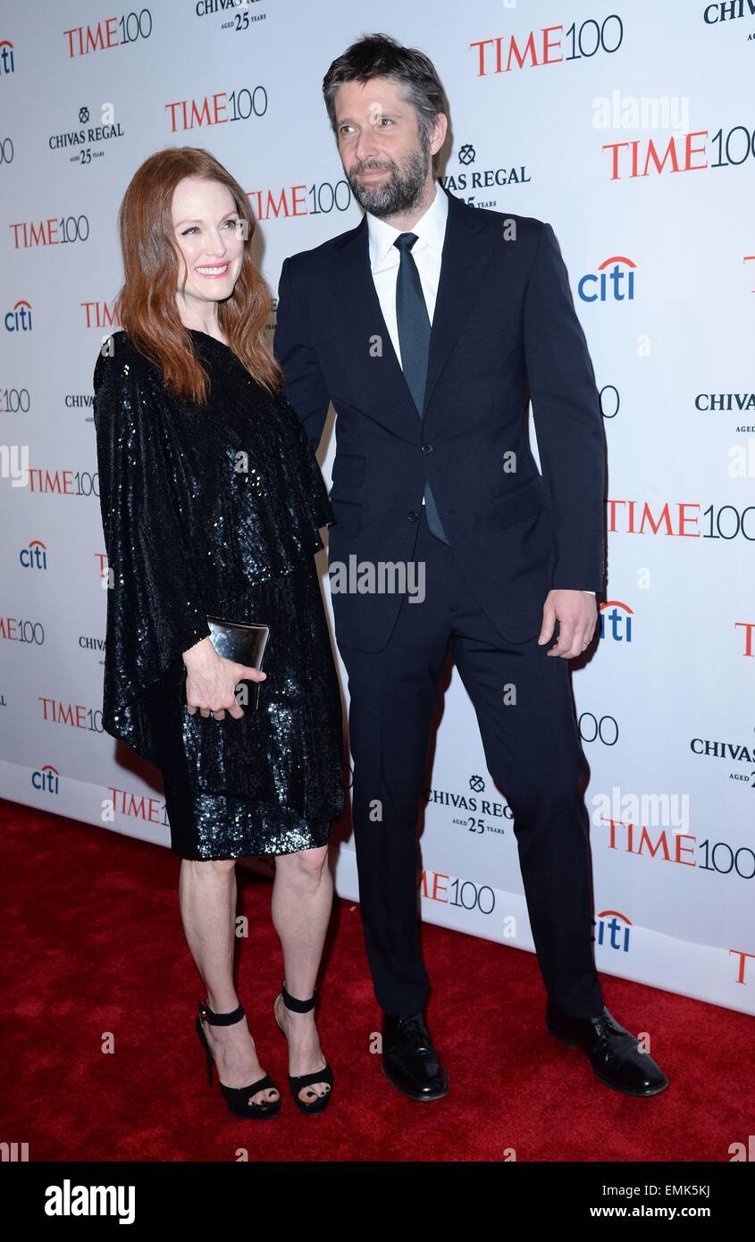 New York, NY, USA. 21st Apr, 2015. Julianne Moore, Bart Freundlich at ...
