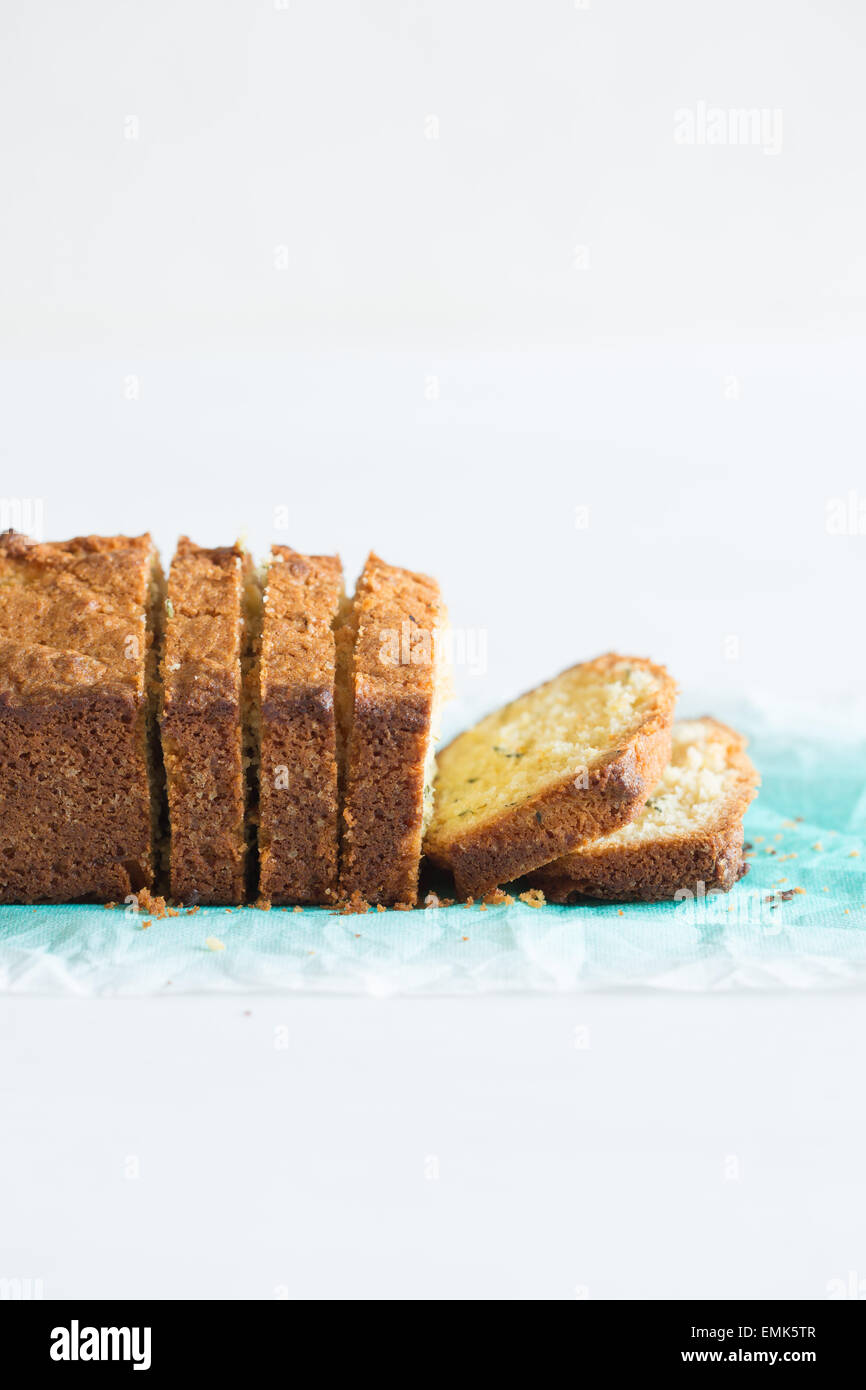 Sliced cake hi-res stock photography and images - Alamy